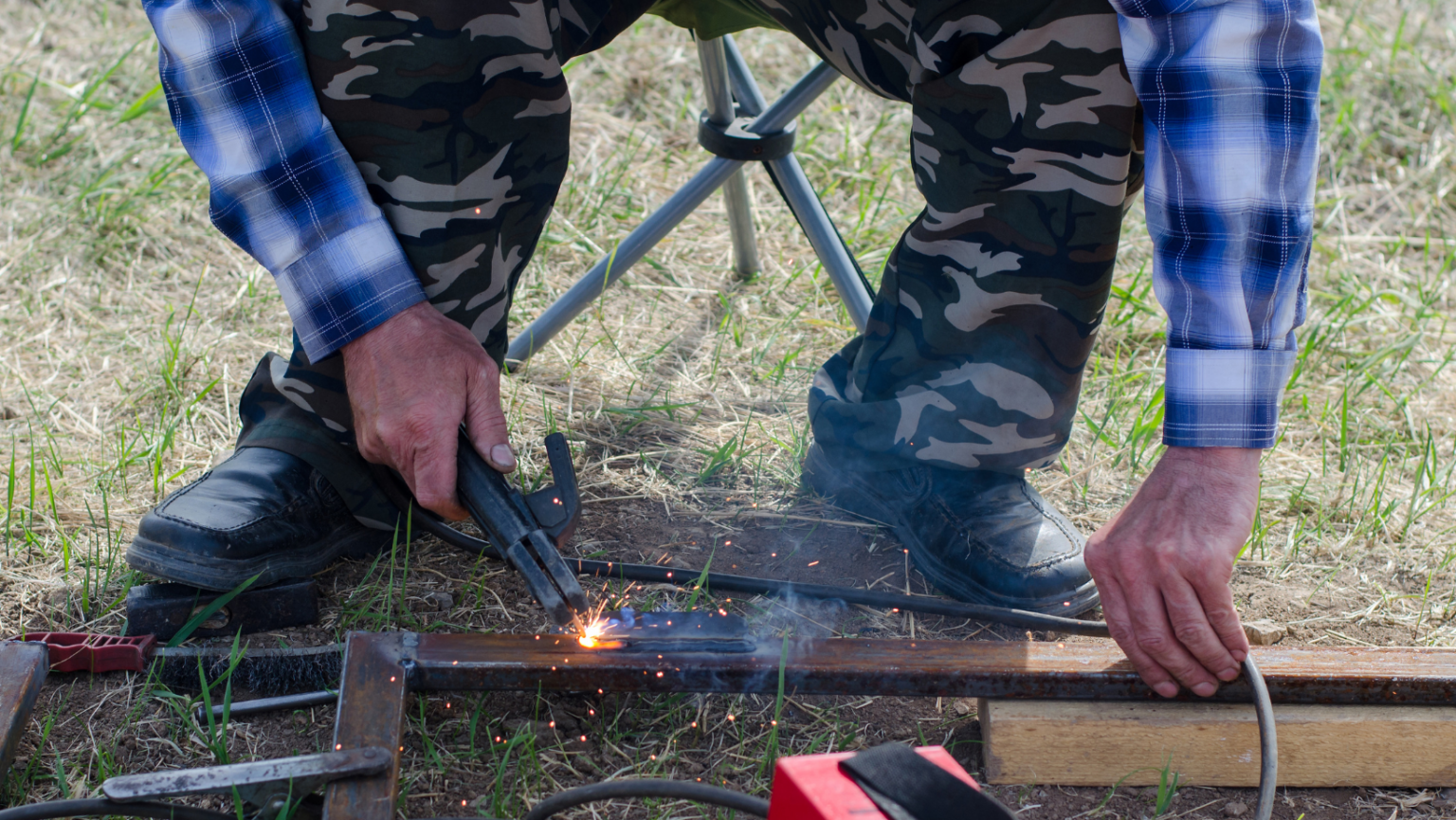 Master Welding Skills with Exciting DIY Welding Projects: A ...